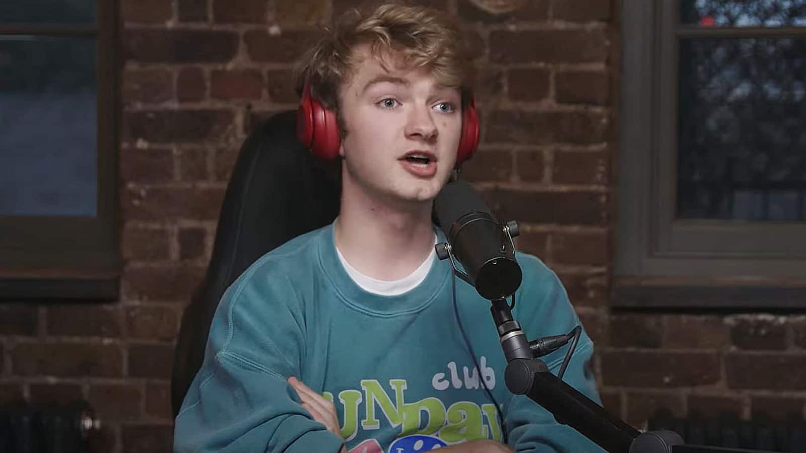 The Top 20 Best British Twitch Streamers - GamerBolt